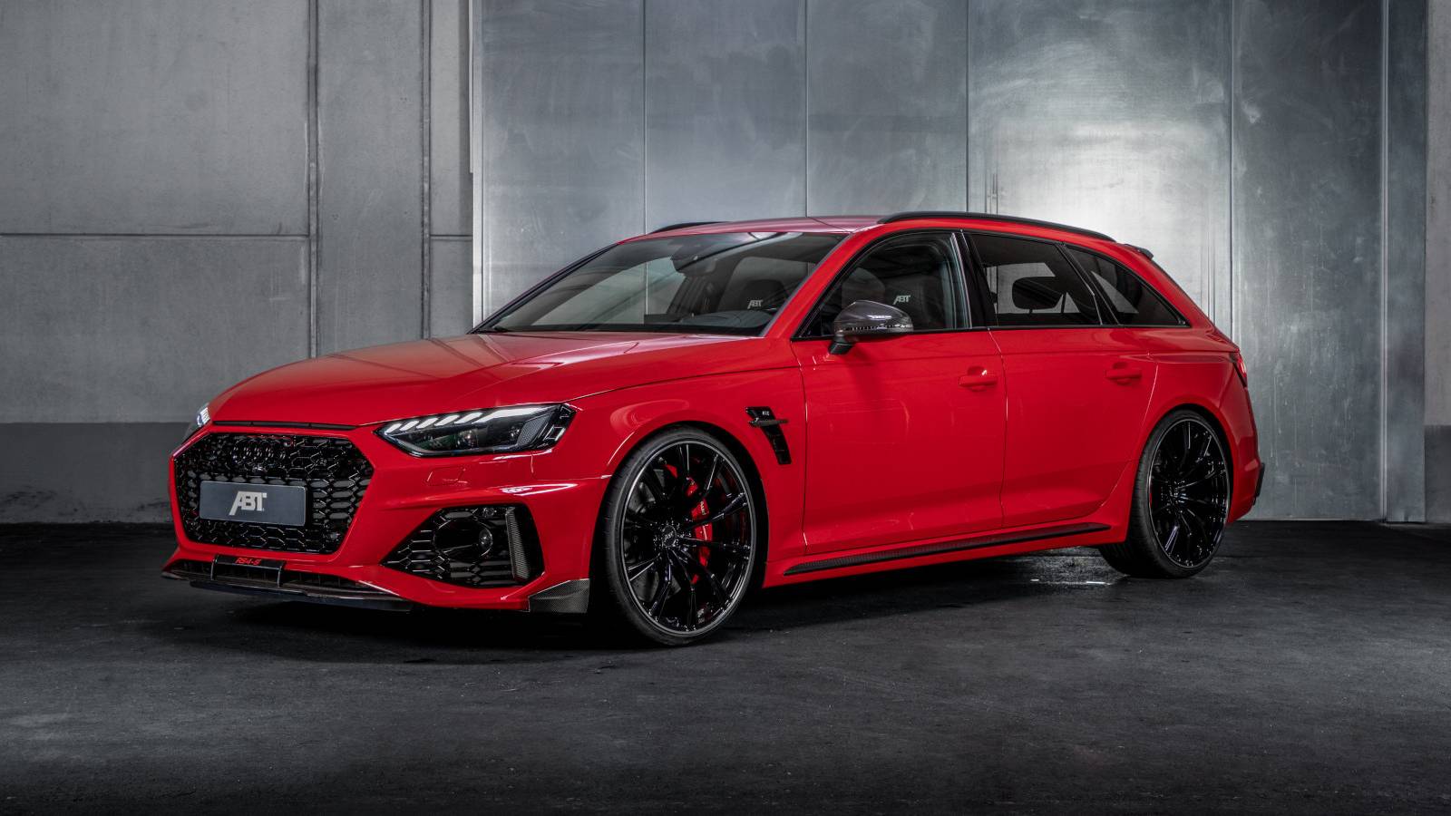 10 Reasons Why Every Gearhead Should Drive An Audi RS4