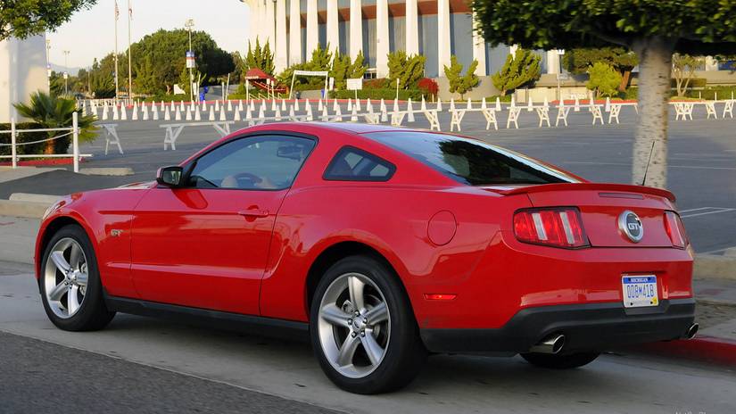 10 Used Sports Cars We'd Buy Over Their Newer Counterparts Any Day