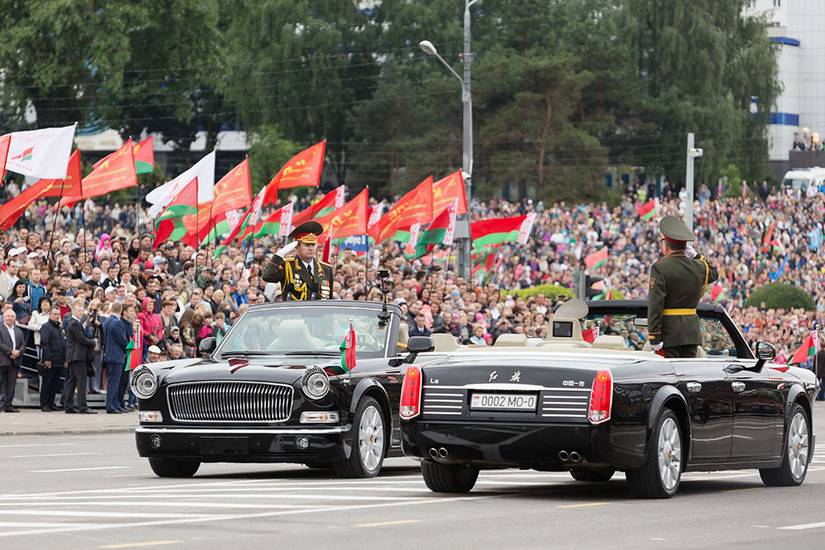 10 Past And Present World Leaders And Their Official Transportation