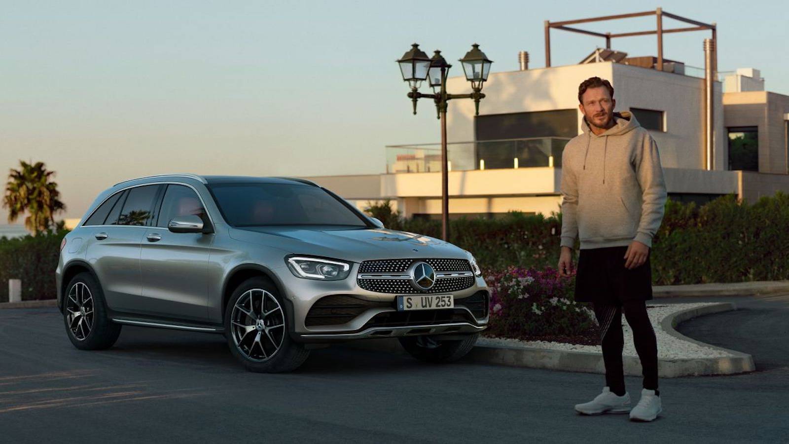 Here's How The Mercedes-Benz GLC Stacks Up Against The Luxury SUV ...