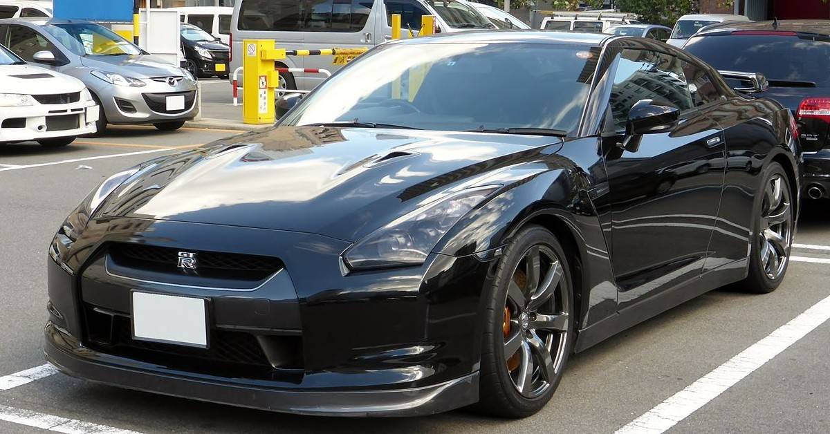 Here's What We Love About The 2009 Nissan GT-R