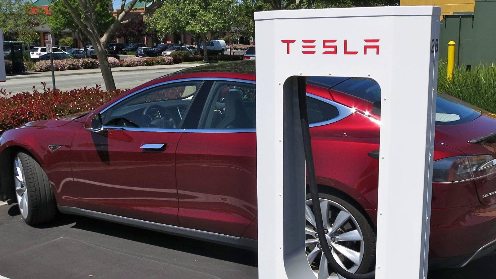 Everything You Should Know About The Tesla Nema 14-50