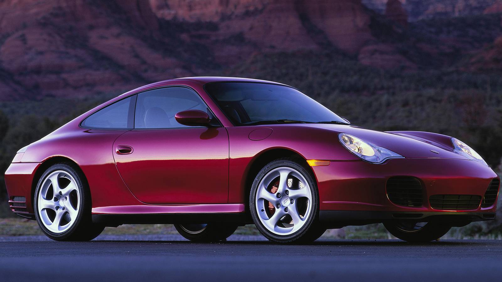 Lead guitarist of Papa Roach, Jerry Horton, hated on Porsches but then had a conversion leaving ...