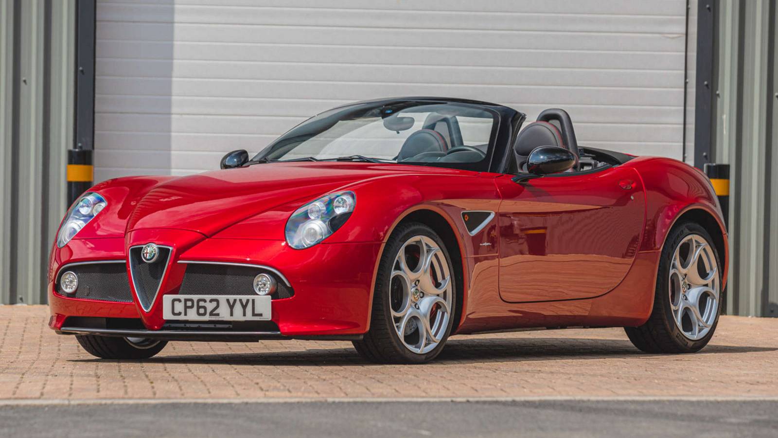 10 Iconic Italian Cars That Combine Beauty And Performance