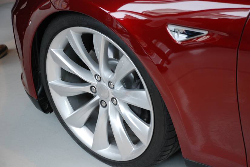Here's Why Teslas Don't Come With A Spare Tire