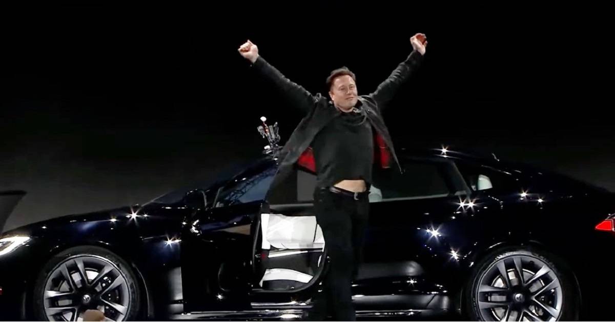 Here’s What You Need To Know About The Tesla Model S Plaid: Beyond ...