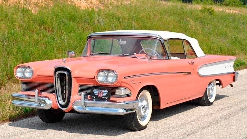 10 Classic American Luxury Cars No Collector Wants To Own