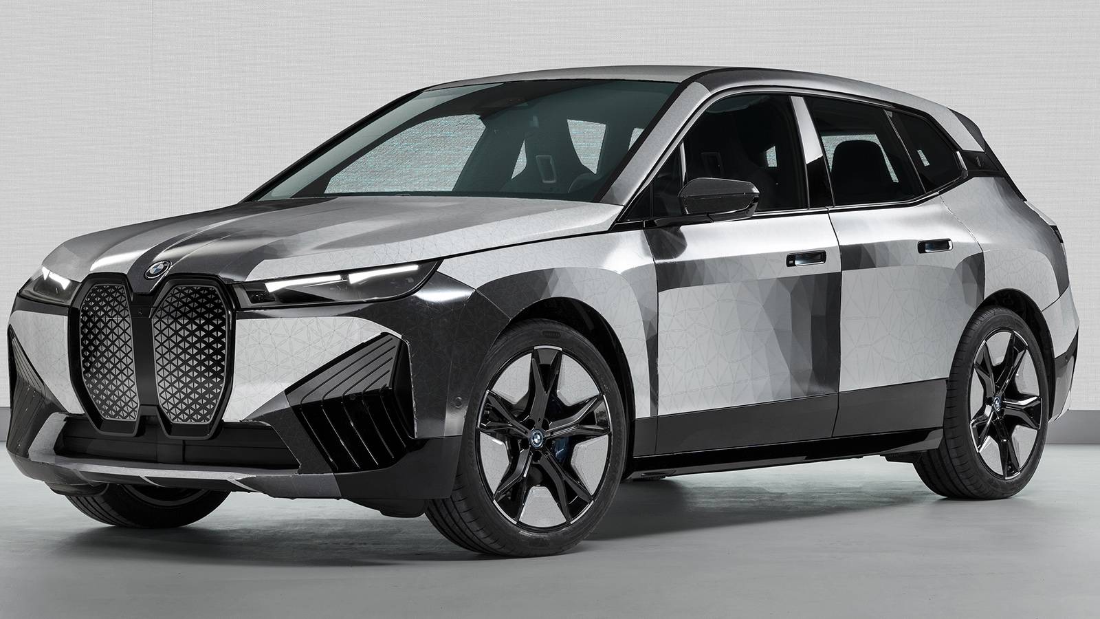 This Is What Makes BMW's Color-Changing Concept Car So Cool