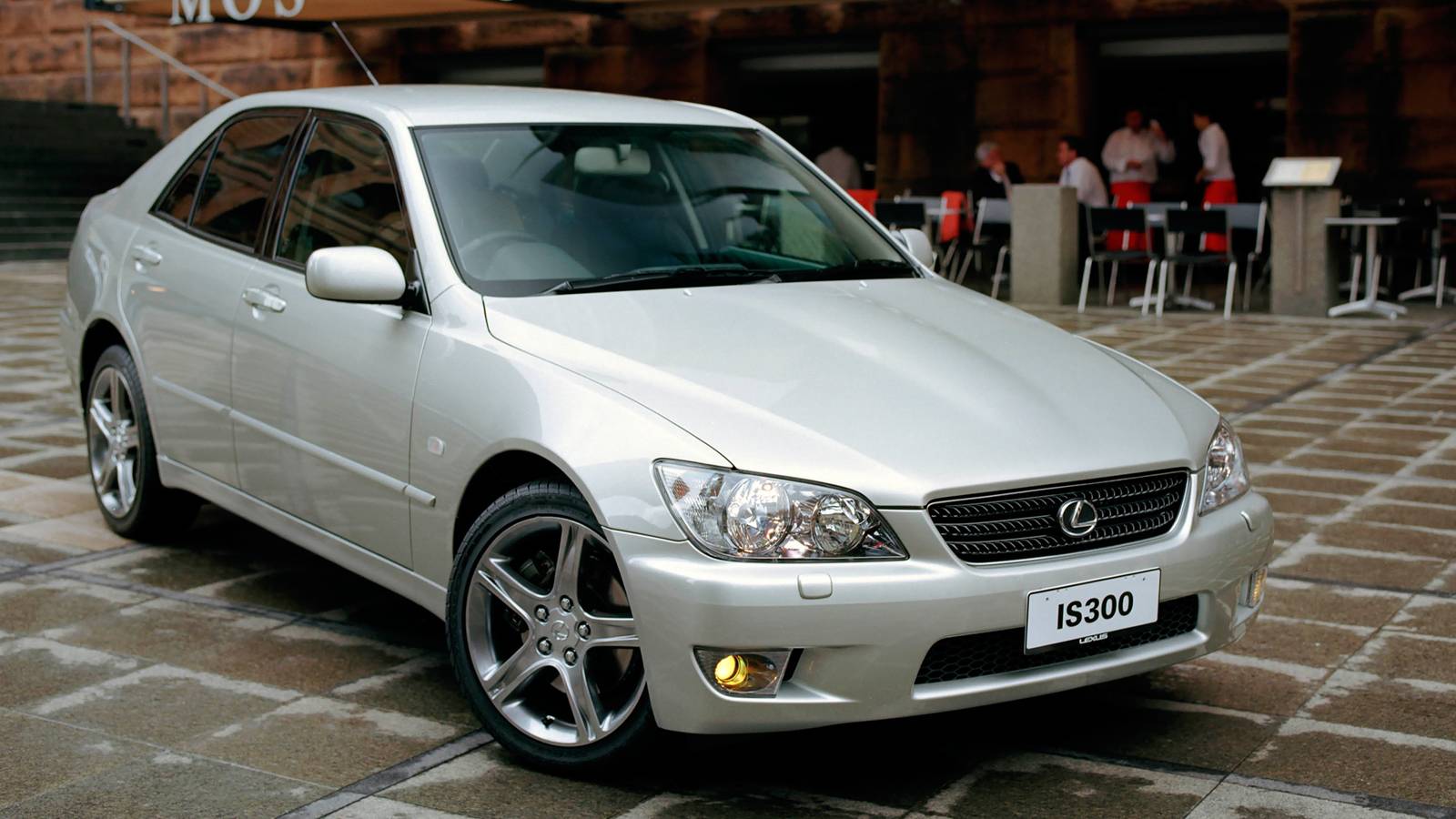 Lexus IS300 XE10: Costs, Facts, And Figures