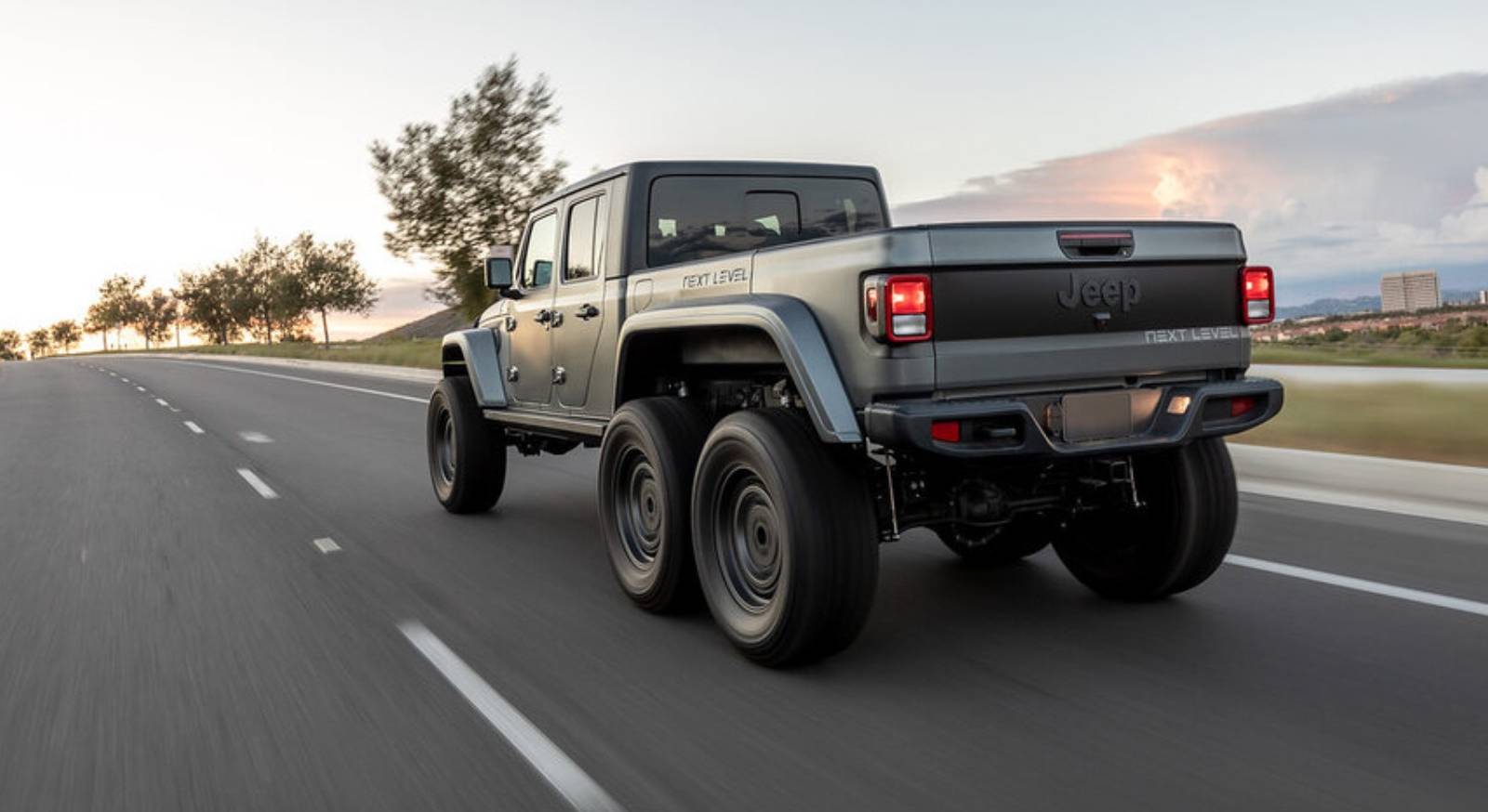 Everything You Should Know About The Jeep Gladiator 6x6