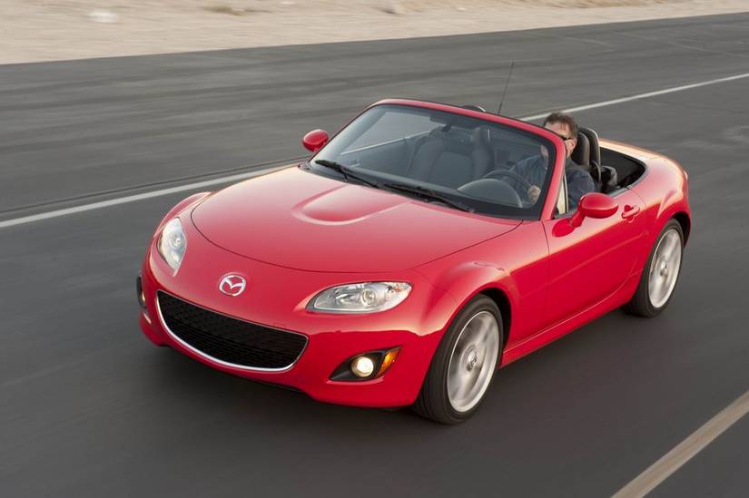 These 2000s Sports Cars Make The Best Daily Drivers