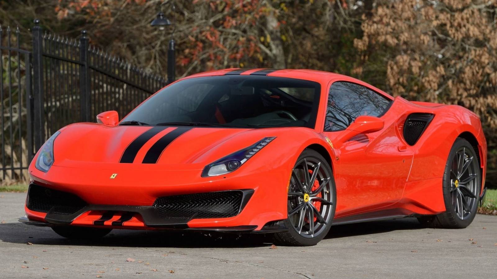 10 Reasons Why Every Gearhead Should Drive The Ferrari 488