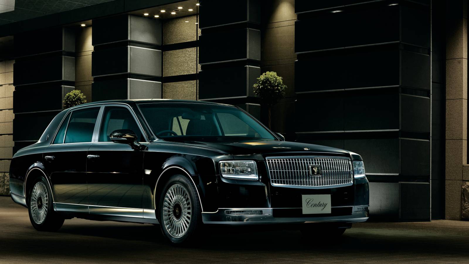 The History Of JDM's Gentle, Luxury Giant: The Toyota Century