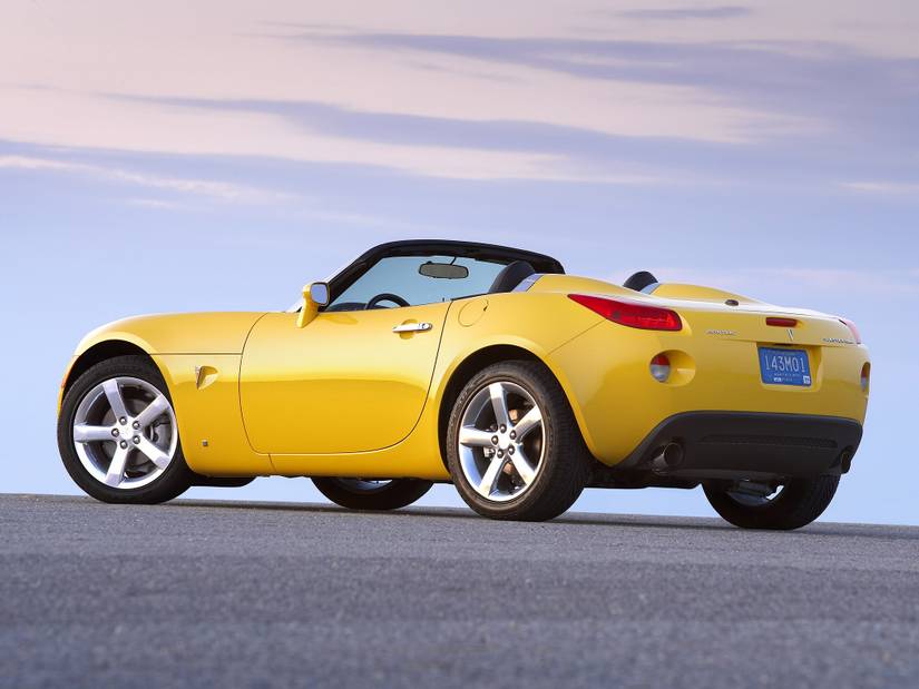 These 2000s Sports Cars Make The Best Daily Drivers