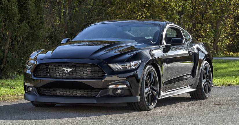 10 Safest Sports Cars With The Best Crash Test Ratings