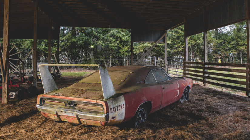 10 Sickest American Car Barn Finds