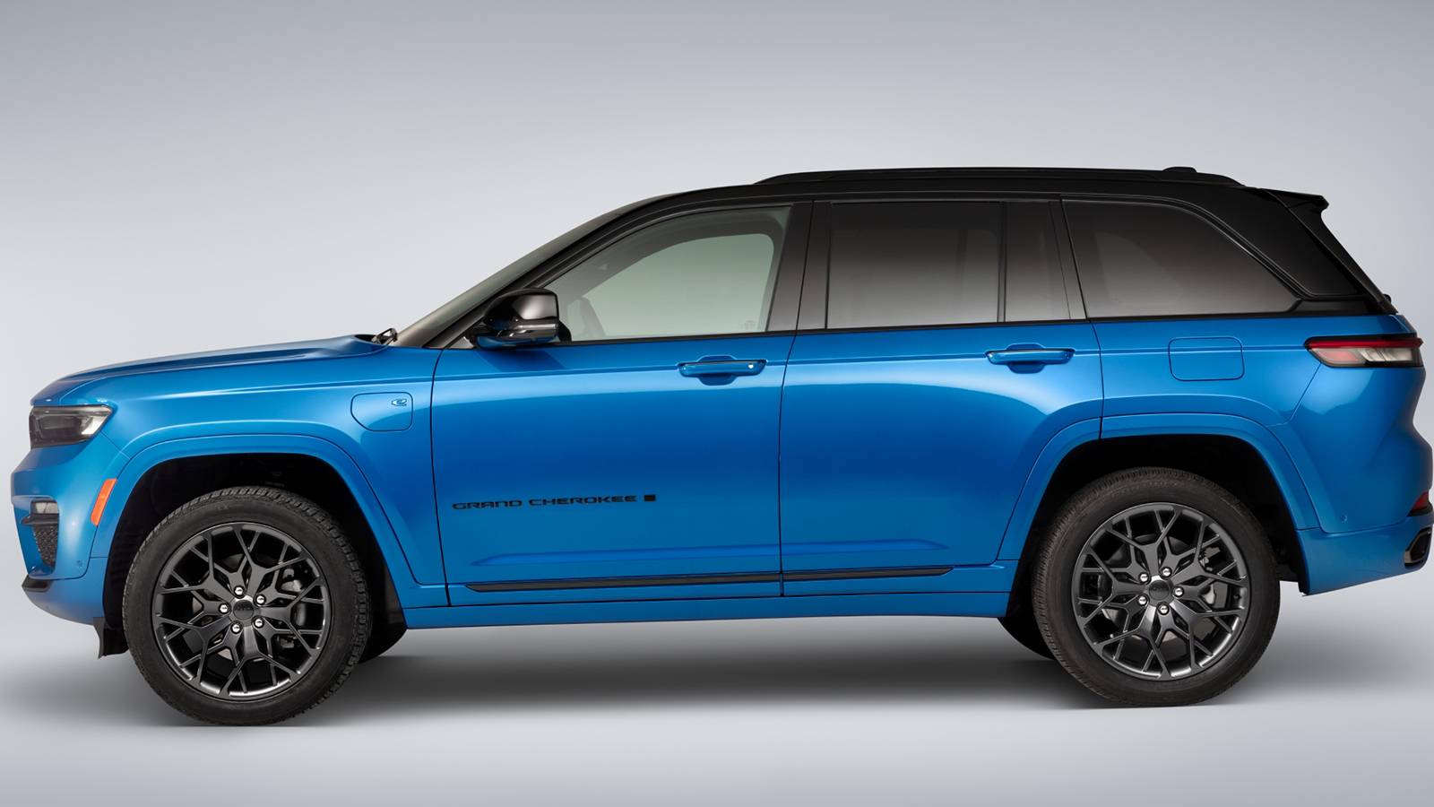 This Is Why Stellantis Is Moving Jeep Cherokee Production To Mexico