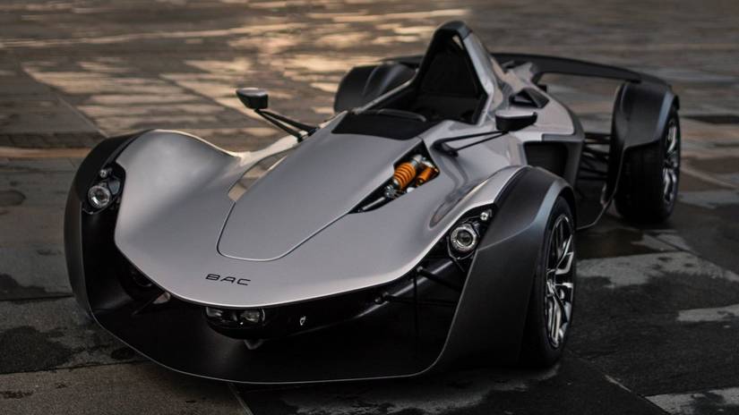 10 High-Horsepower Cars That Are Surprisingly Lightweight