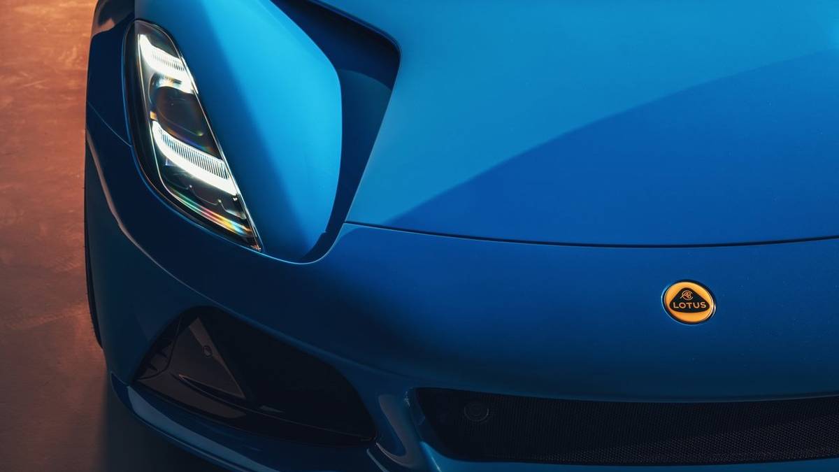 10 Most Thrilling Chevrolet Corvette C8 Alternatives In 2025