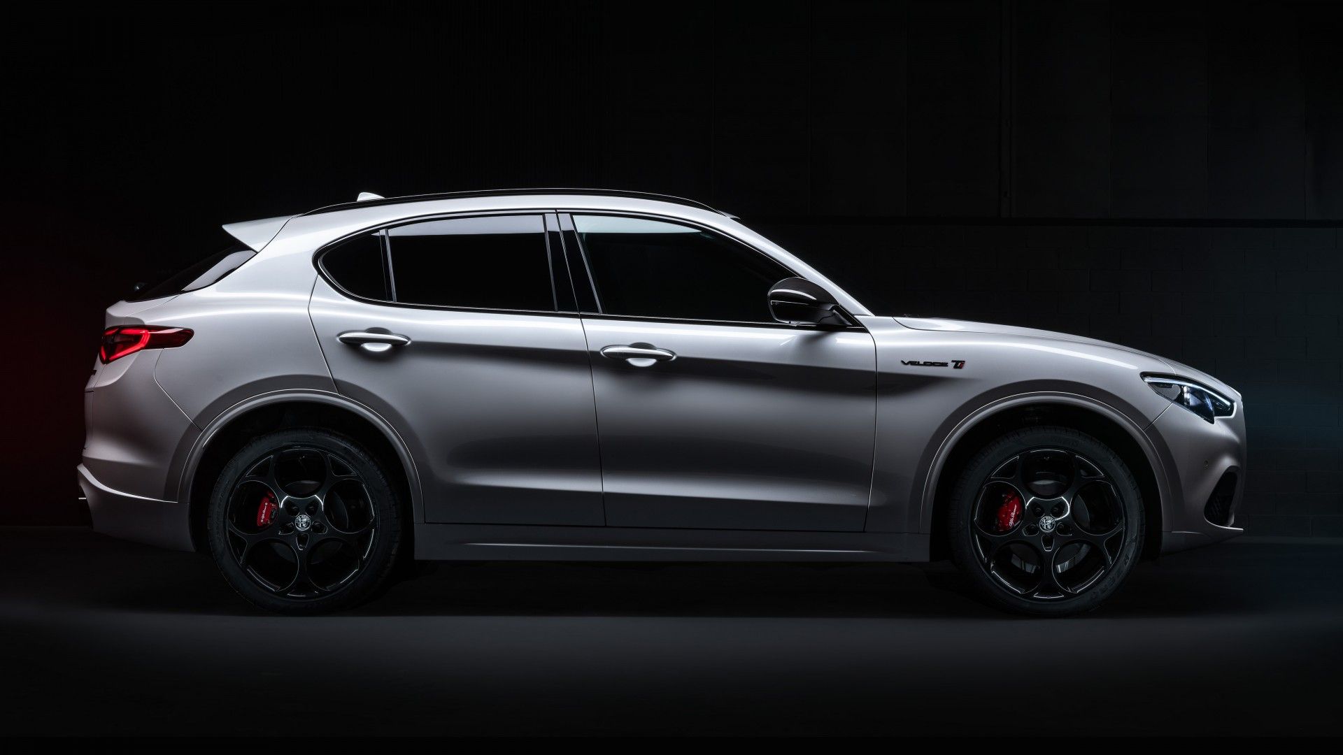 A Guide To Buying A 2022 Alfa Romeo Stelvio Quadrifoglio