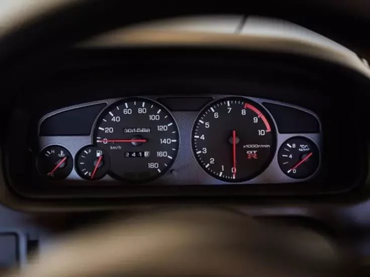 A Guide To Buying A 1993-1998 Nissan Skyline R33