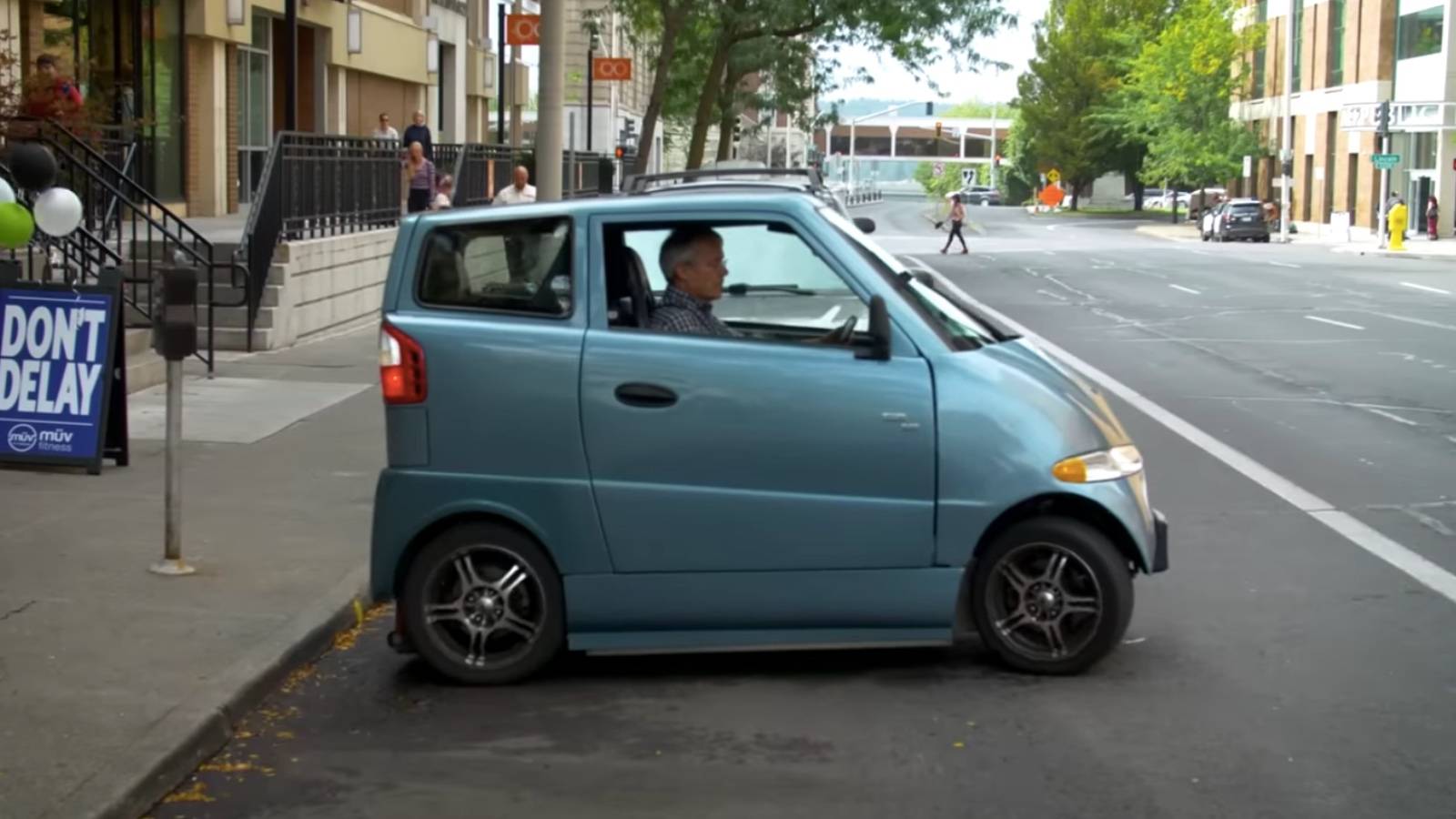 See The Smallest Cars In The World, Including A Man Who Made A Car From ...