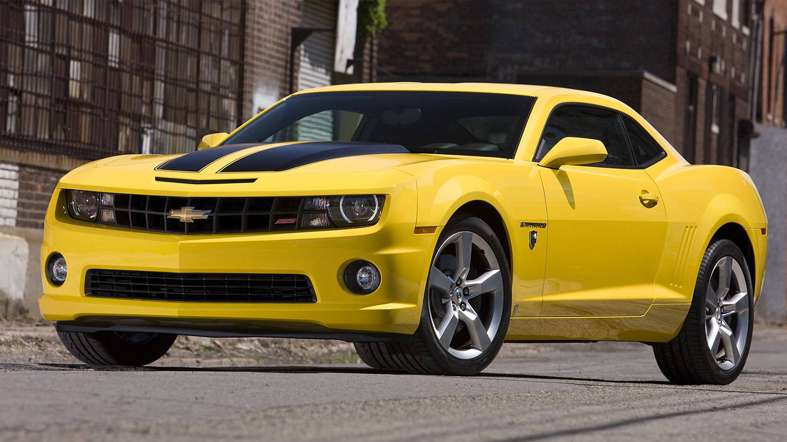Here's What You Need To Know Before Buying A 5th-Gen Chevy Camaro