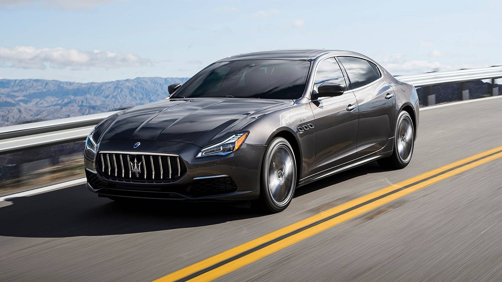 A Peak Inside The Maserati Quattroporte’s Interior