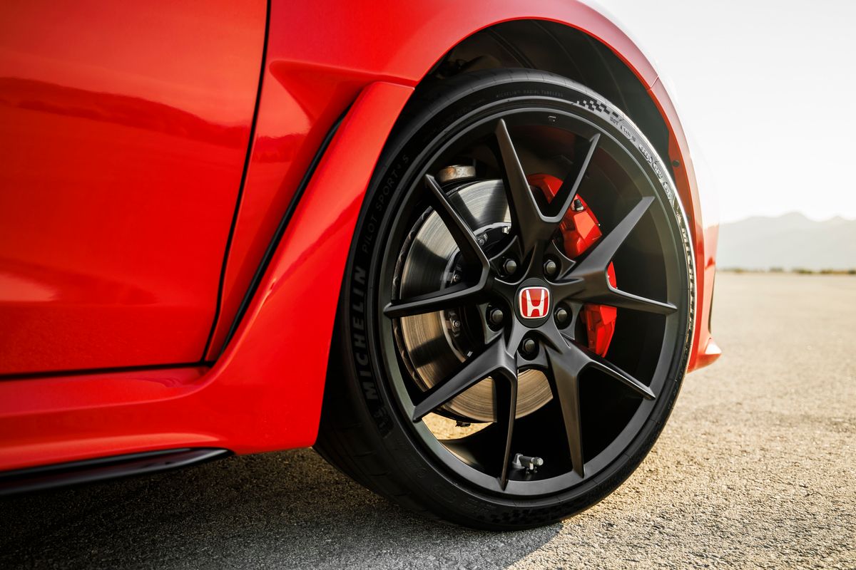 A Guide To Buying A 2023 Honda Civic Type R