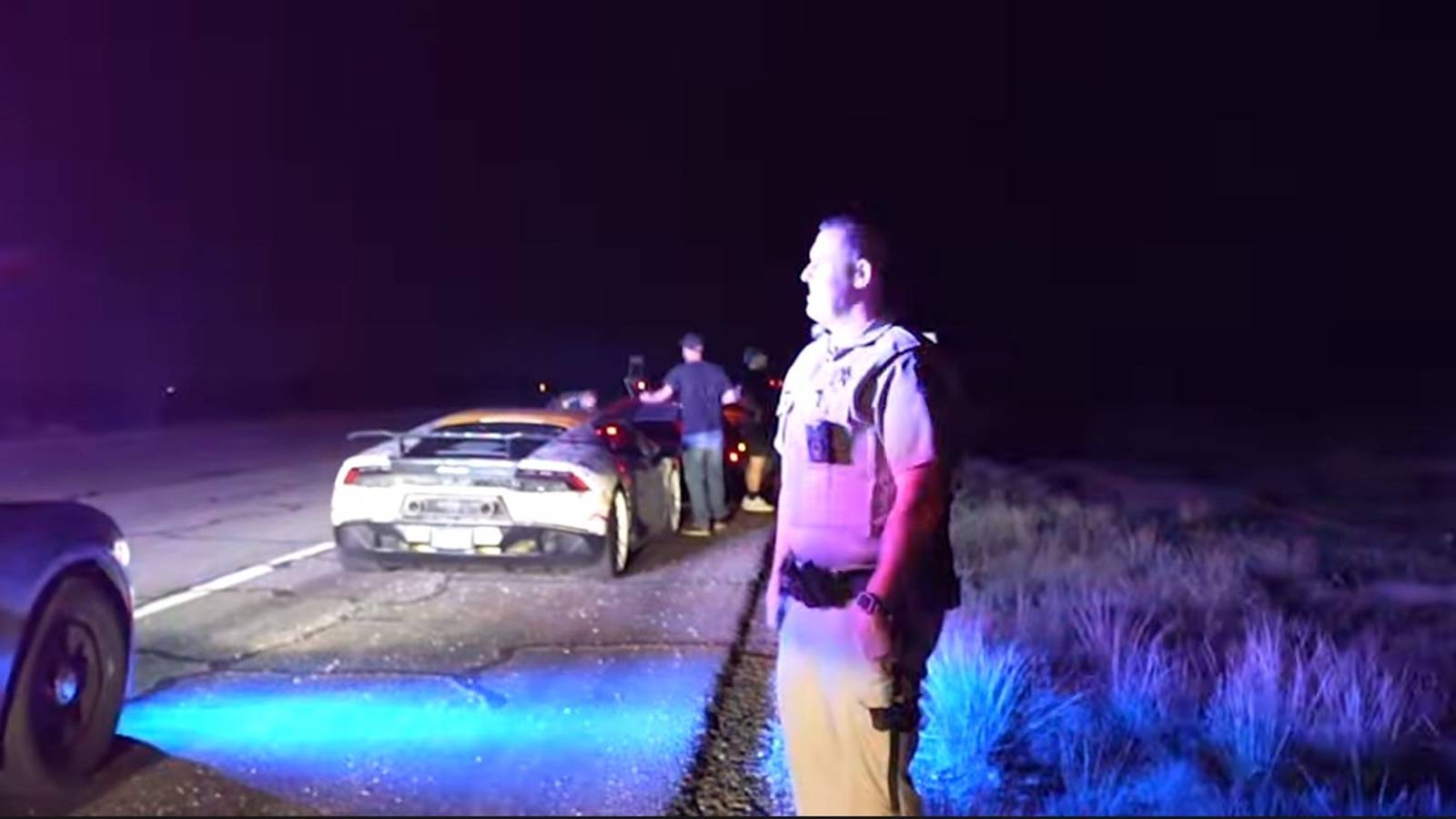 This Lamborghini Owner Gets Into A Heated Argument With A Police ...