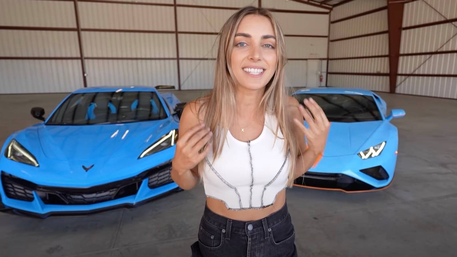 Watch The New 2023 Chevrolet Corvette Z06 Completely Destroy Italy's ...
