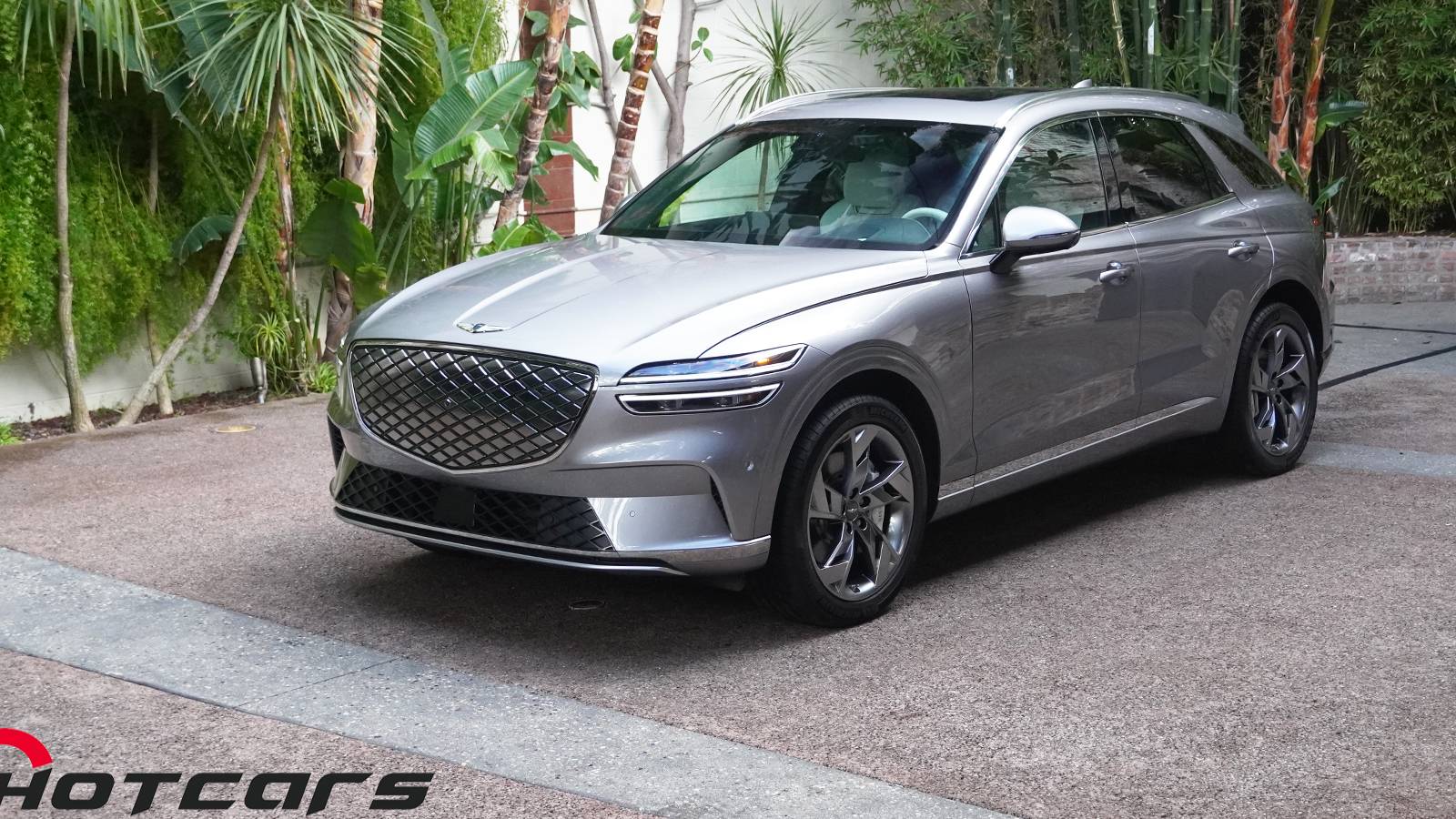 First Look: HotCars Previews The Fully Electric Genesis GV70 SUV Before ...