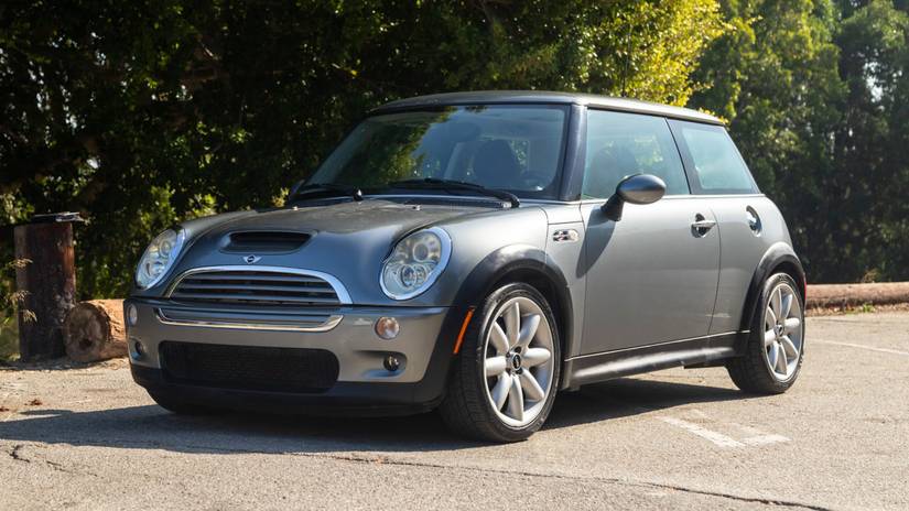 5 Reasons Why The R56 Mini Cooper S Is Awesome (5 Reasons Why We'd ...