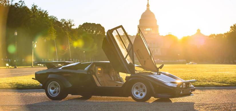 A Detailed Look At The Lamborghini Countach From The Cannonball Run