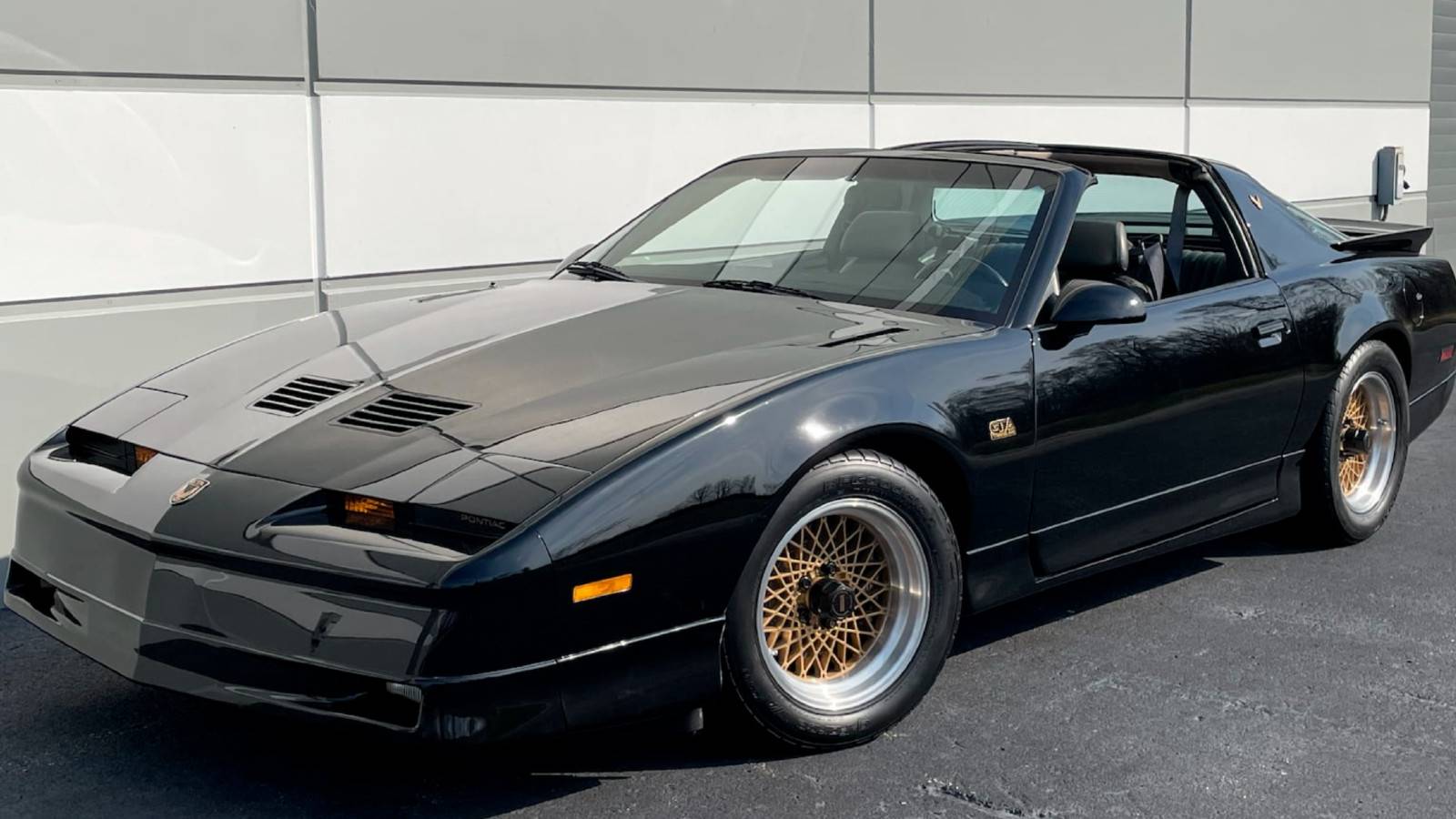 Here's What Makes The 1989 Pontiac Firebird Trans Am A Cool And ...