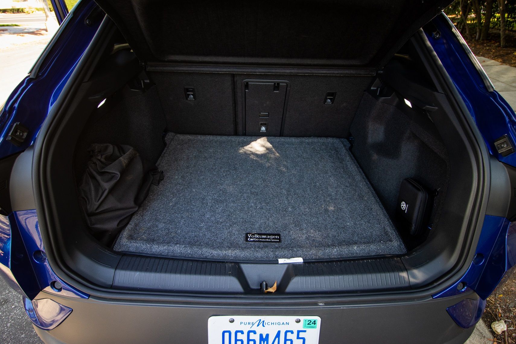 2023 Volkswagen ID.4 Dual Motor AWD Review: Can VW Electrify America?