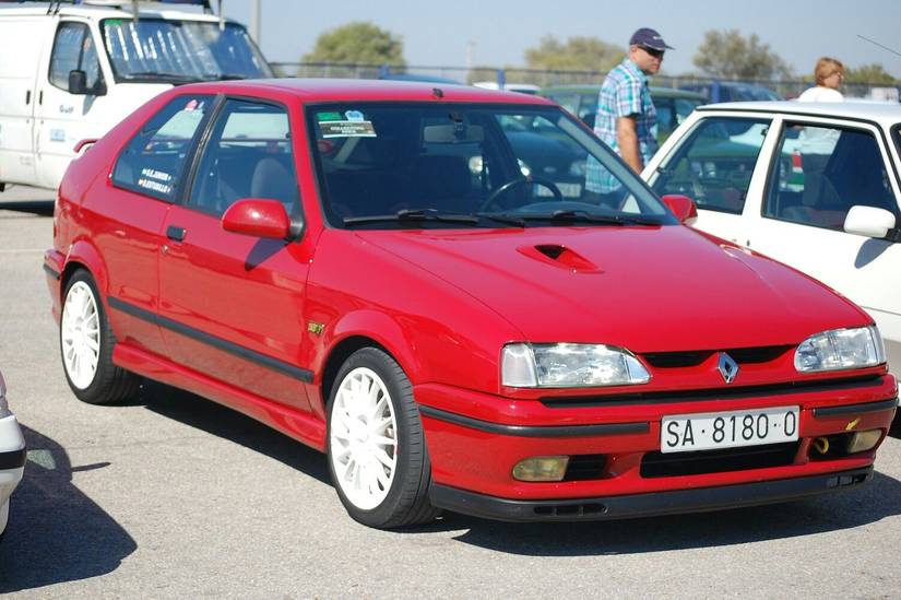 10 Popular 'Max Power' Generation Cars That Are Now A Rare Sight