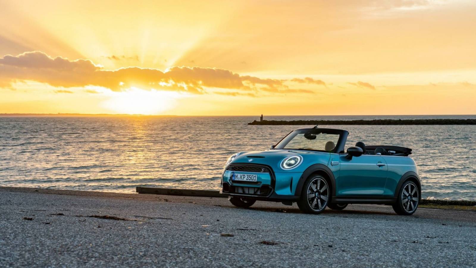 Mini Seaside Edition Celebrates 30 Years Of 'Convertible' Fun