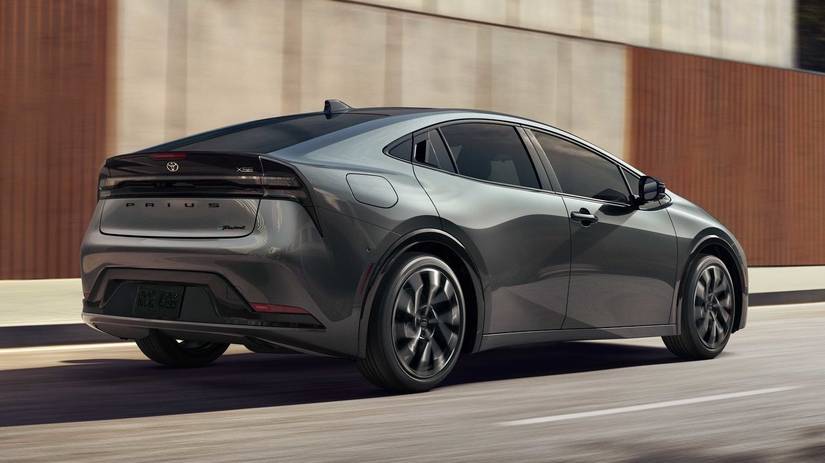 5 Things We Like About The 2023 Toyota Prius Prime (5 Reasons We’d Buy ...