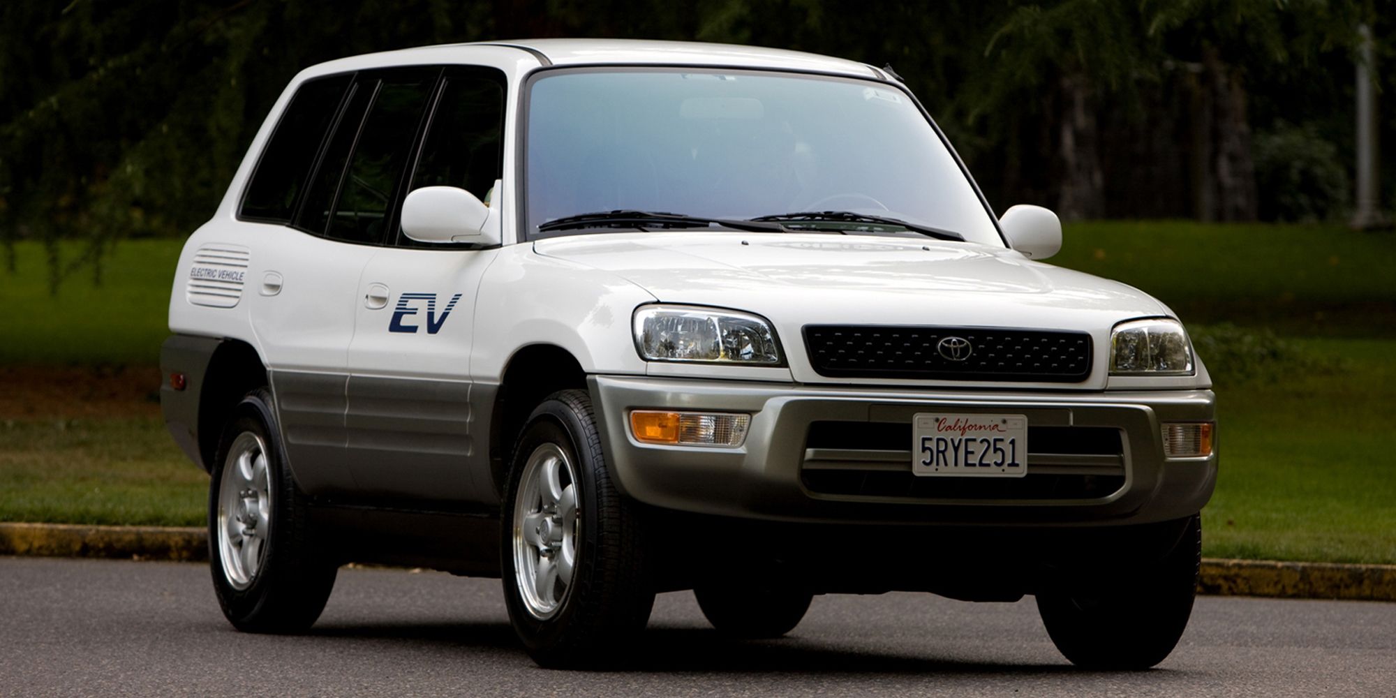 A Guide To Buying A 1995-2000 Toyota RAV4