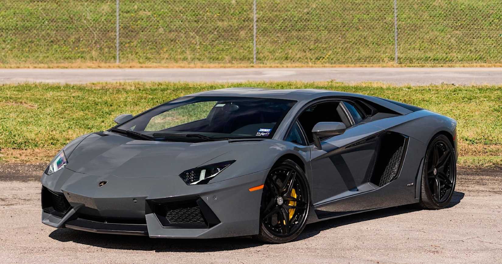 Johnny Depp's Garage: 10 Coolest Cars From His Collection