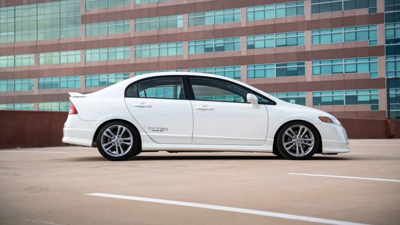 10 Reasons Why You Should Consider Buying The 8th-Gen Honda Civic Si