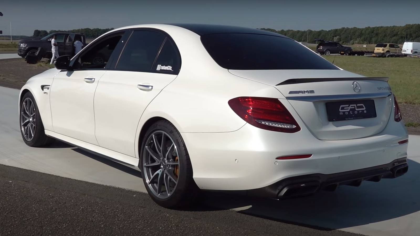 A Tuned Mercedes-Benz AMG E63 S Shows Off Its Drag Racing Power