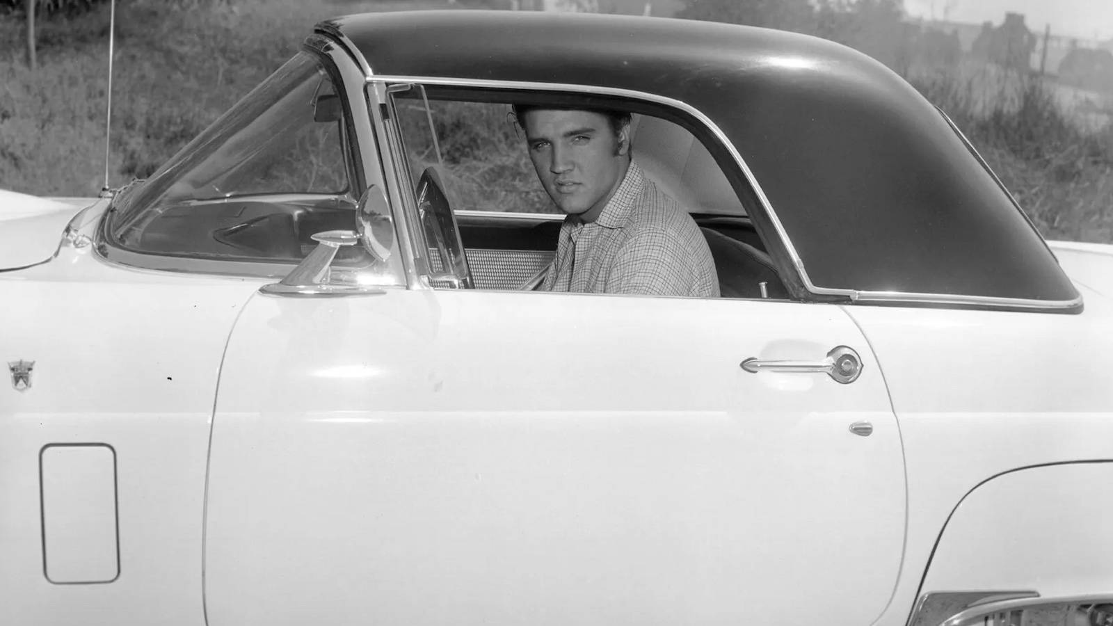 10 Amazing Classic Cars Owned By Elvis Presley