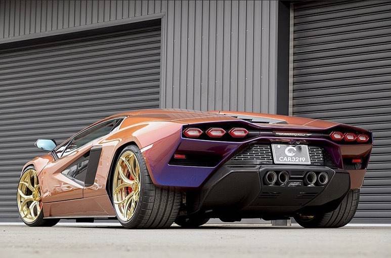 The World's First Modified 2021 Countach Has A Paint Job Unlike Any ...