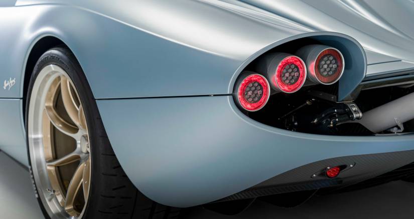 huayra codalunga interior