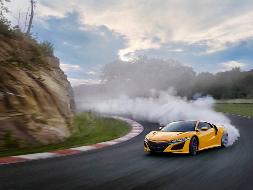 Top 10 Best-Looking Sports Cars To Wear Yellow