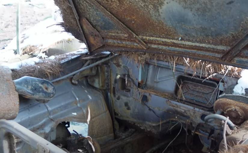Why The Chrysler Imperial Crown Fell Short Of Cadillac