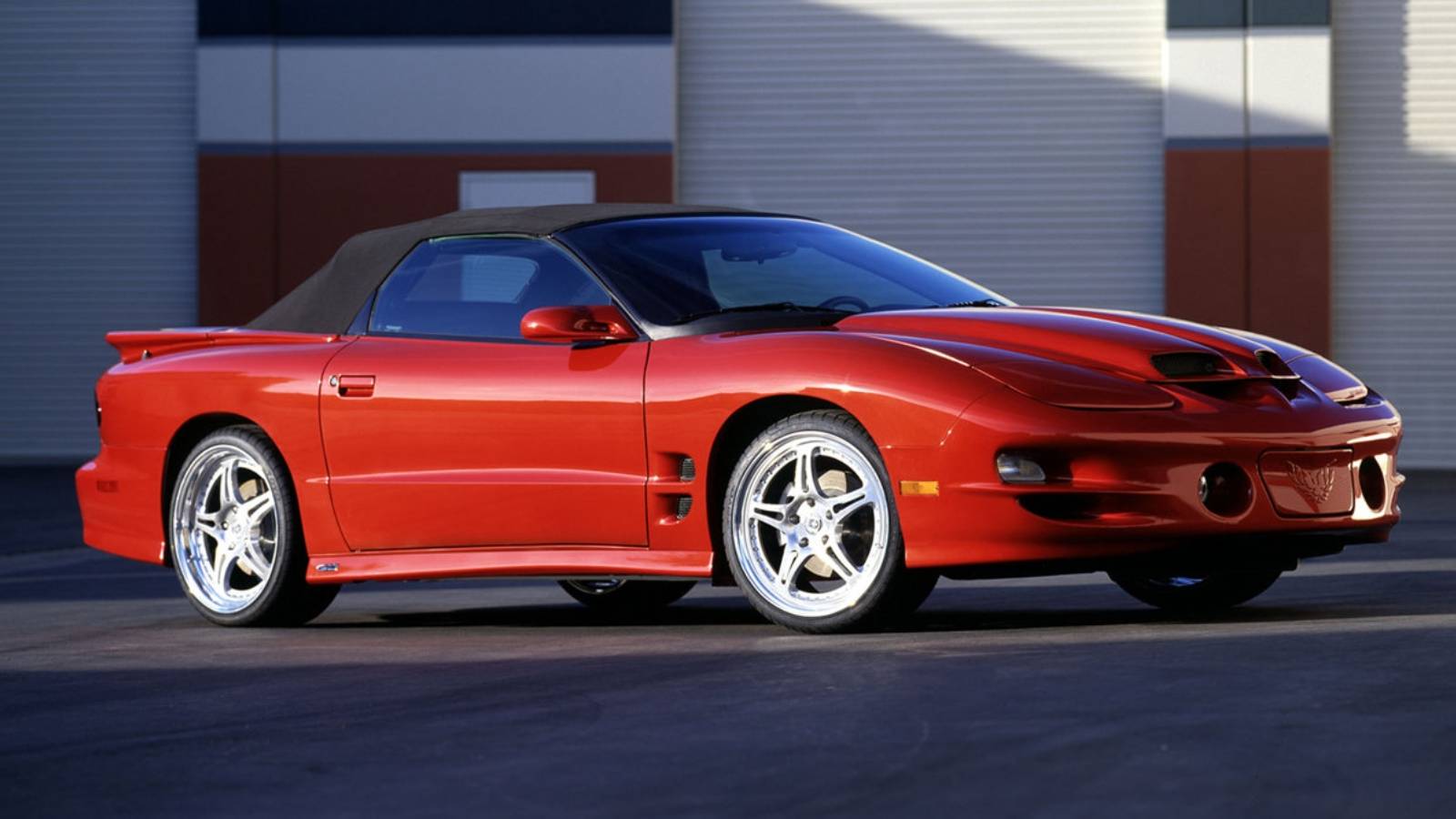 Why GM Should Phase Out The Chevrolet Camaro To Revive The Pontiac Trans Am