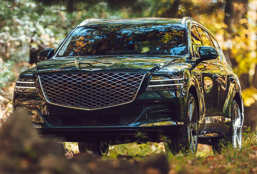 10 Best Luxury SUVs For Off-Road Adventures